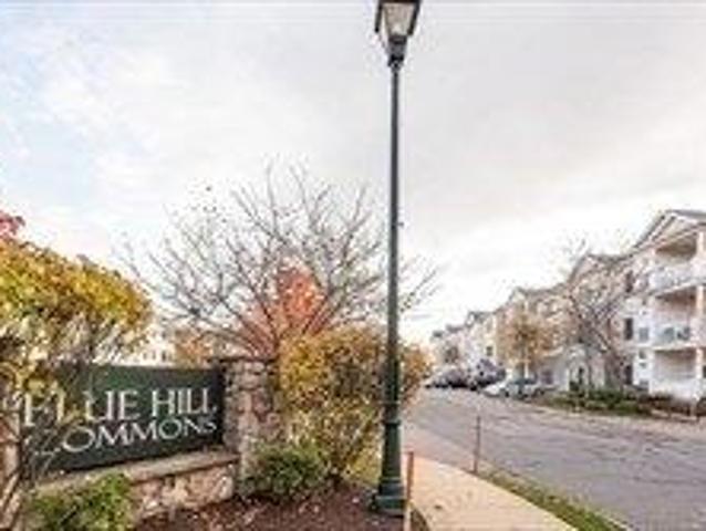 2 bedroom, Canton MA 02021 104655492
