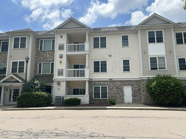 2 bedroom, Canton MA 02021 105109702