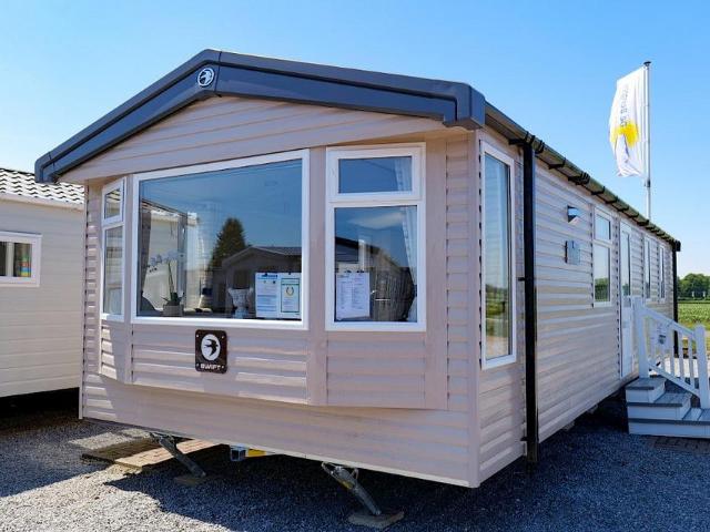 2 bedroom caravan for sale