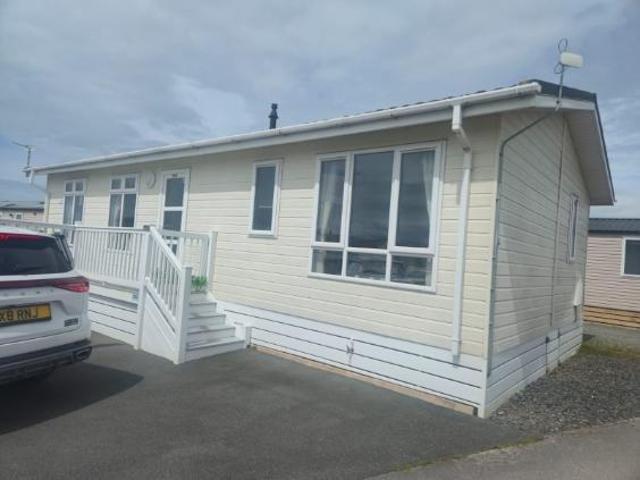2 bedroom caravan for sale