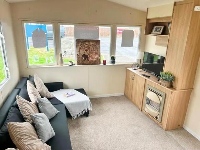 2 bedroom caravan for sale