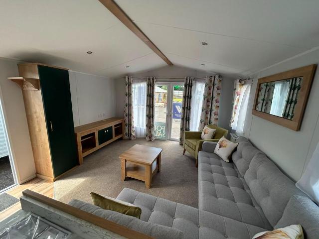 2 bedroom caravan for sale