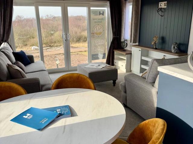 2 bedroom caravan for sale