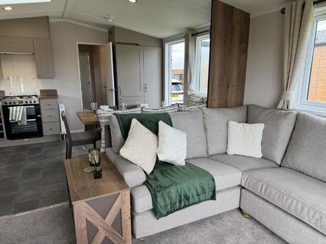 2 bedroom caravan for sale