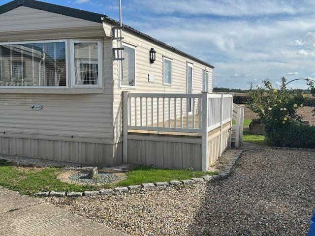 2 bedroom caravan for sale