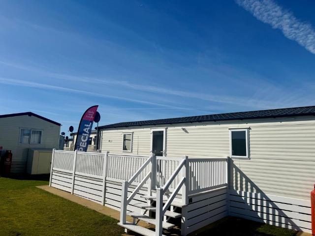 2 bedroom caravan for sale