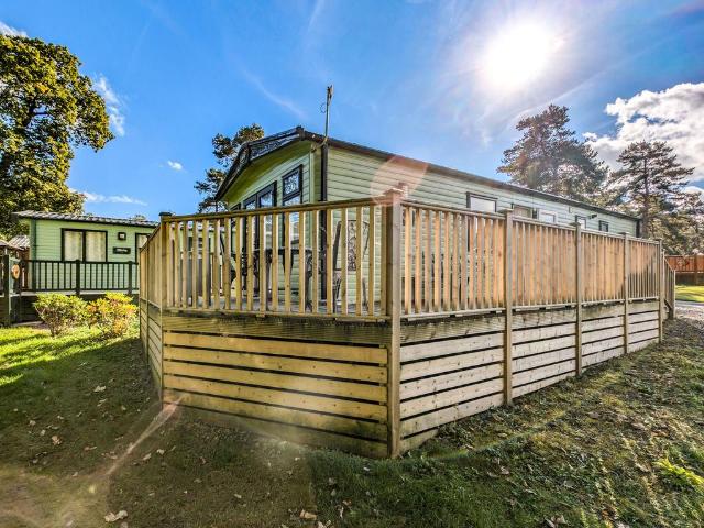 2 bedroom caravan for sale