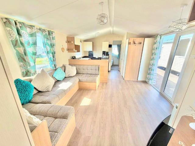 2 bedroom caravan for sale