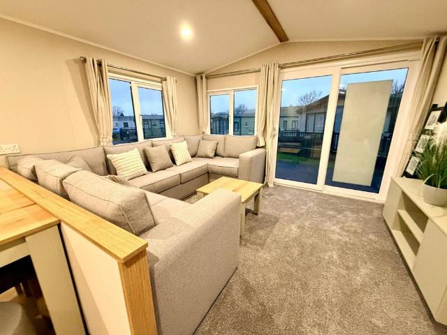 2 bedroom caravan for sale