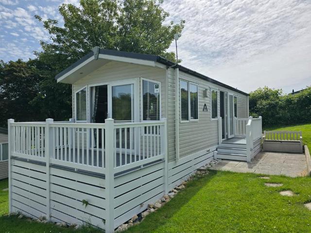 2 bedroom caravan for sale