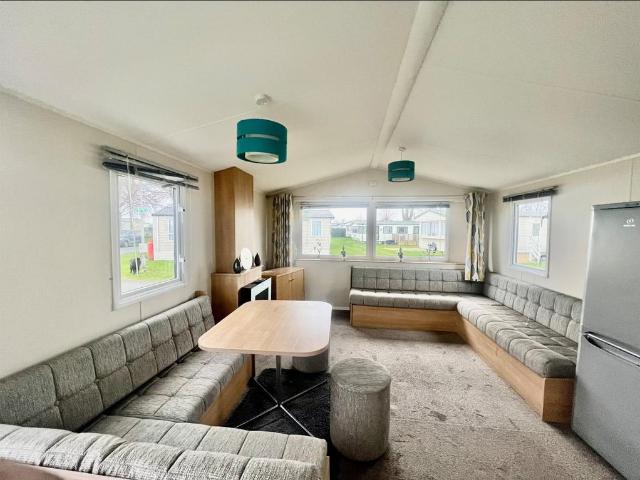 2 bedroom caravan for sale