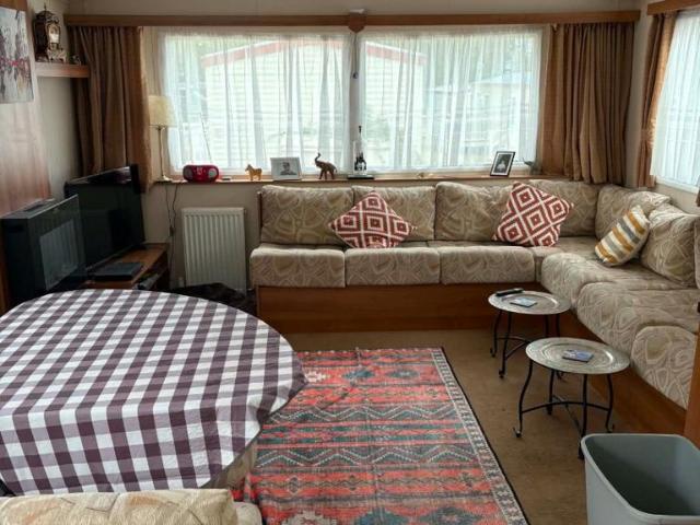 2 bedroom caravan for sale