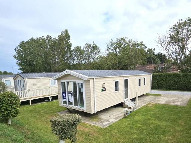 2 bedroom caravan for sale