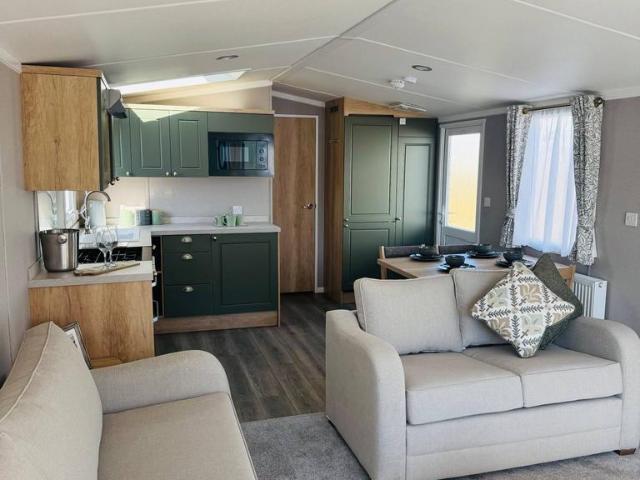 2 bedroom caravan for sale