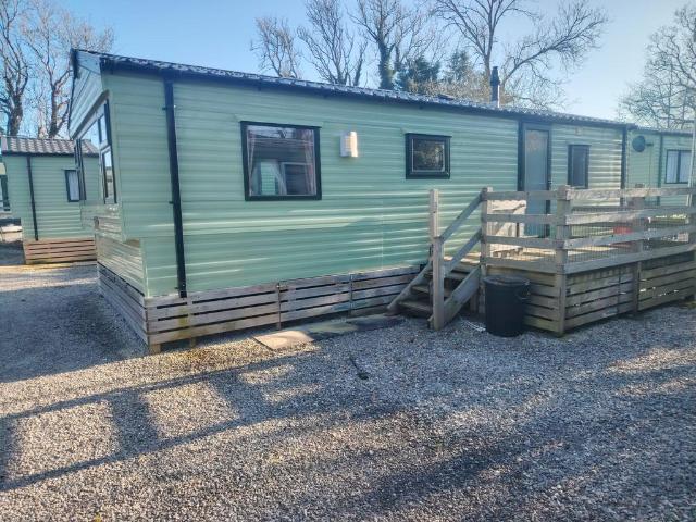 2 bedroom caravan for sale