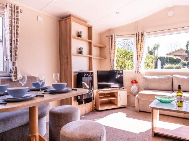 2 bedroom caravan for sale