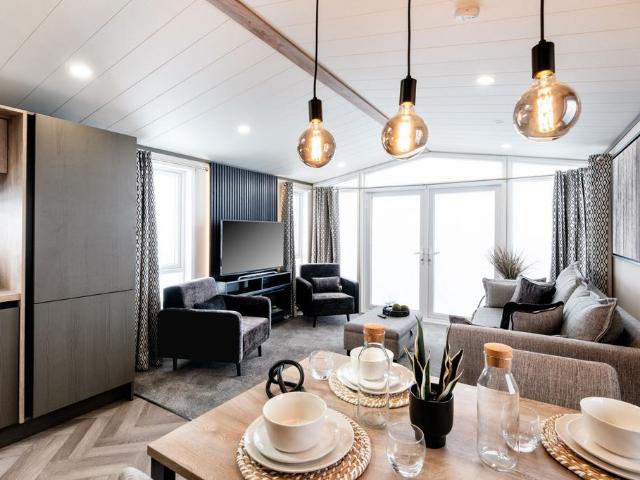 2 bedroom caravan for sale