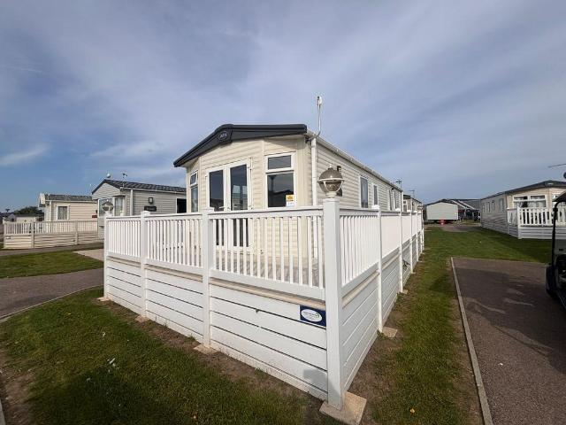 2 bedroom caravan for sale