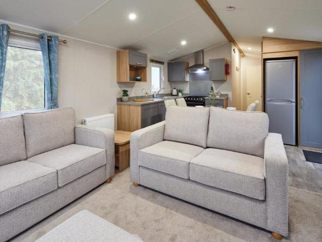 2 bedroom caravan for sale
