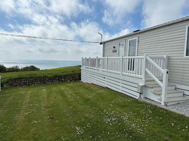2 bedroom caravan for sale