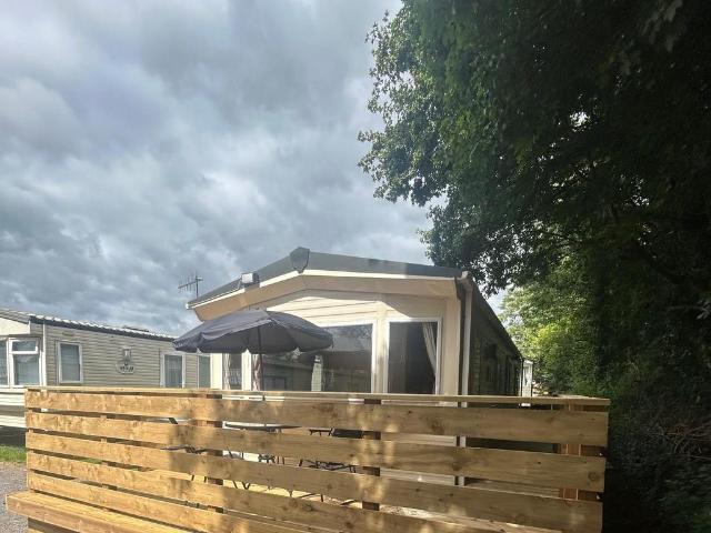 2 bedroom caravan for sale