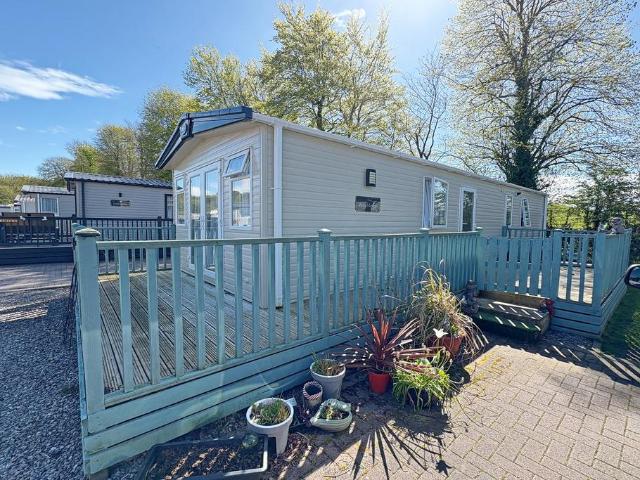 2 bedroom caravan for sale