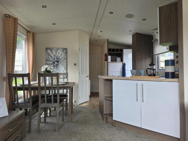 2 bedroom caravan for sale