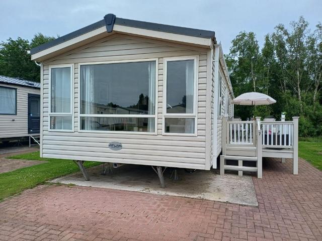 2 bedroom caravan for sale