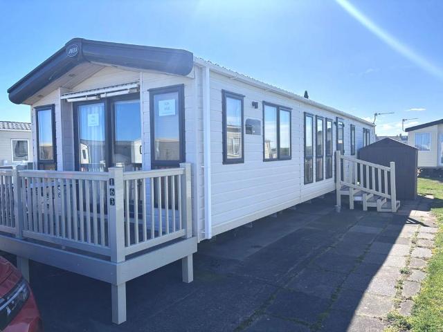 2 bedroom caravan for sale