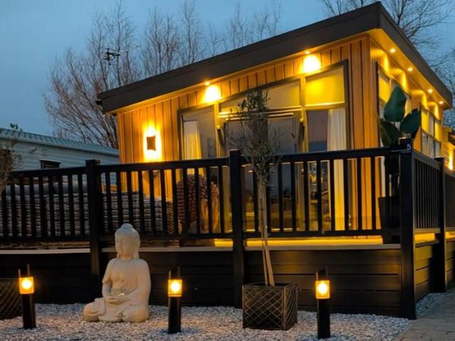 2 bedroom caravan for sale