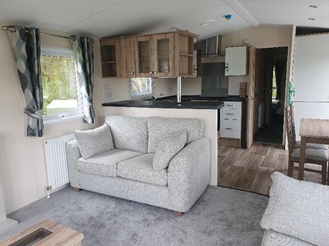 2 bedroom caravan for sale