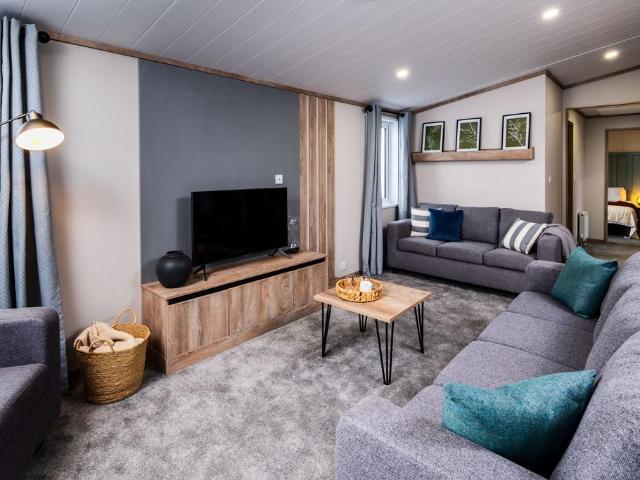 2 bedroom caravan for sale