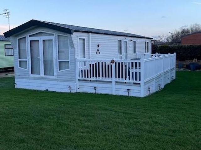 2 bedroom caravan for sale