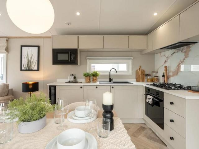 2 bedroom caravan for sale