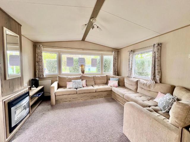 2 bedroom caravan for sale