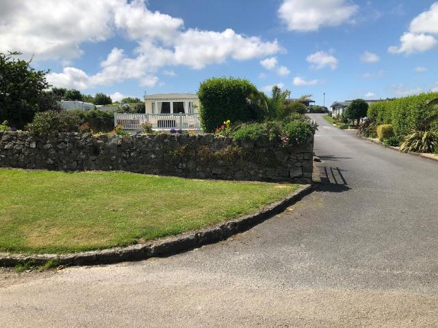 2 bedroom caravan for sale