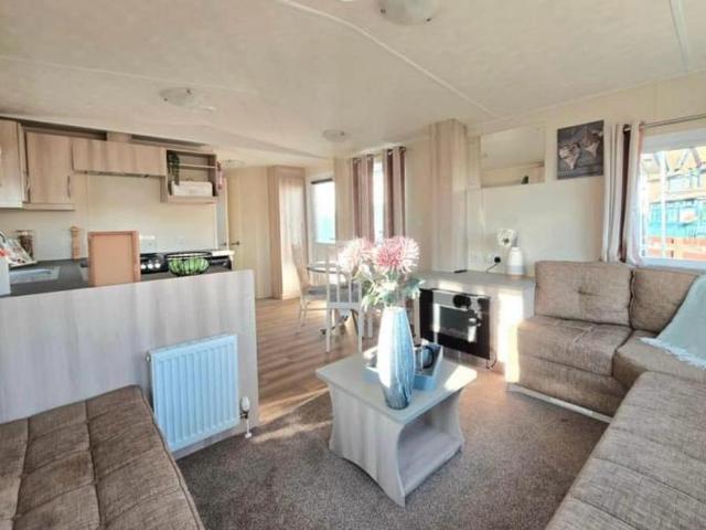 2 bedroom caravan for sale