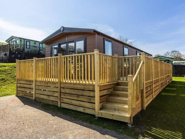 2 bedroom caravan for sale