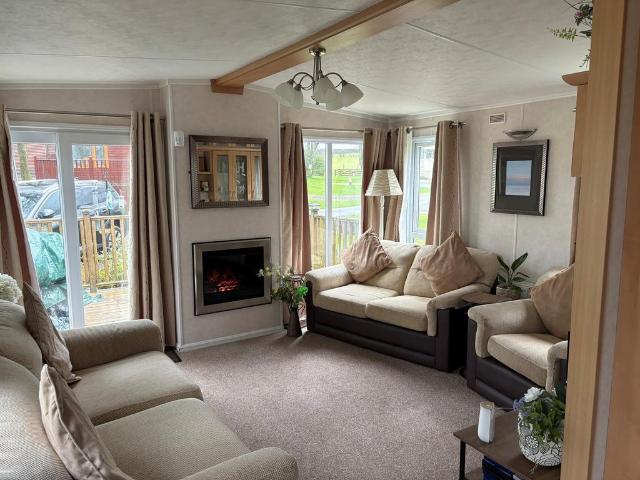 2 bedroom caravan for sale