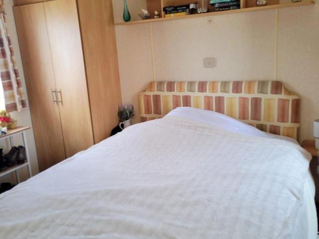 2 bedroom caravan for sale