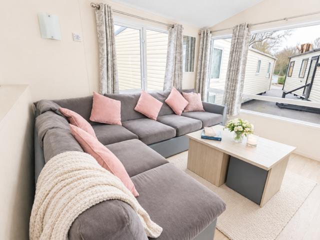 2 bedroom caravan for sale