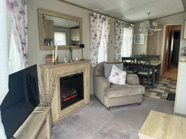 2 bedroom caravan for sale