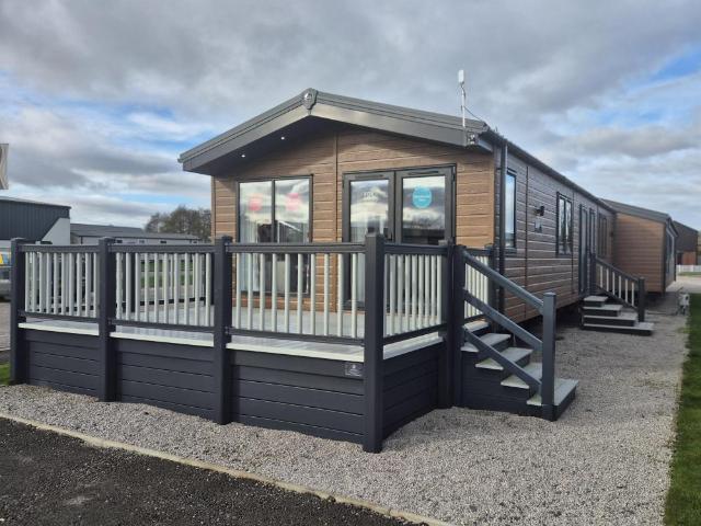 2 bedroom caravan for sale