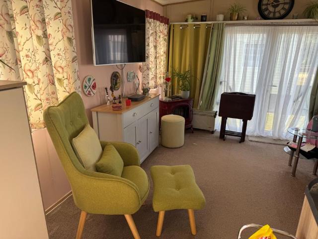2 bedroom caravan for sale