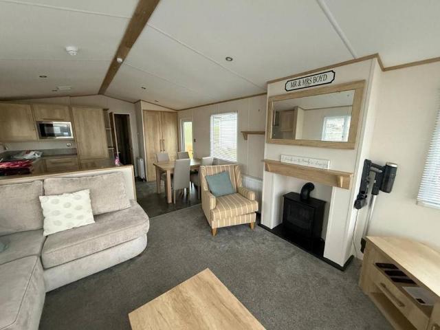 2 bedroom caravan for sale