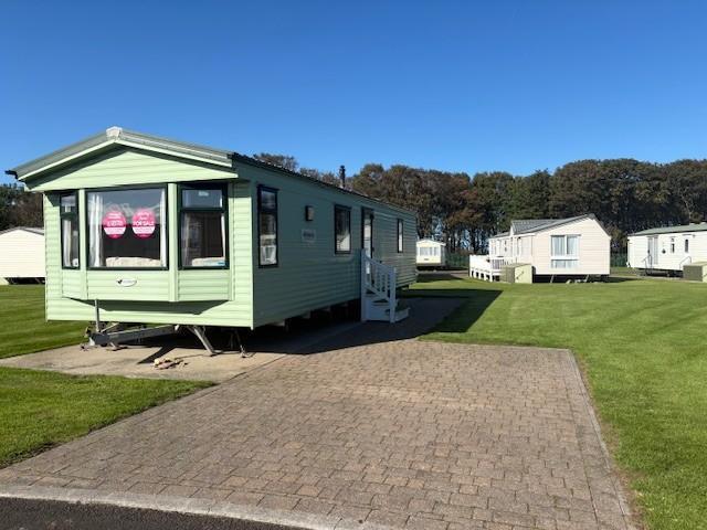 2 bedroom caravan for sale