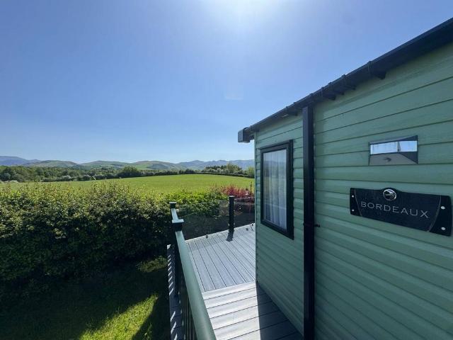 2 bedroom caravan for sale