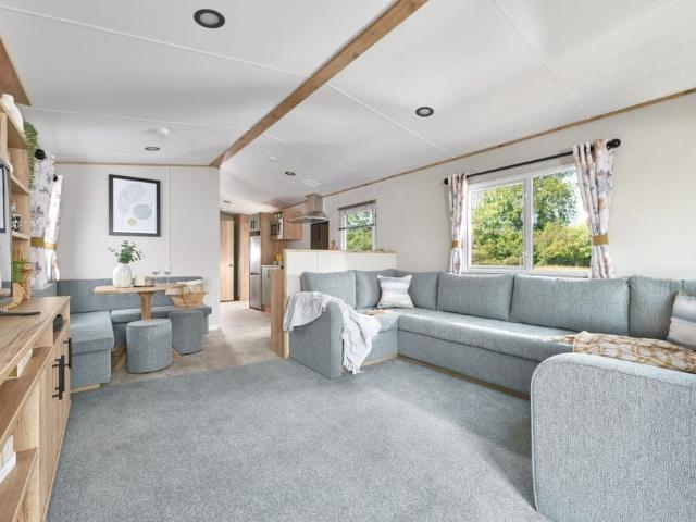 2 bedroom caravan for sale