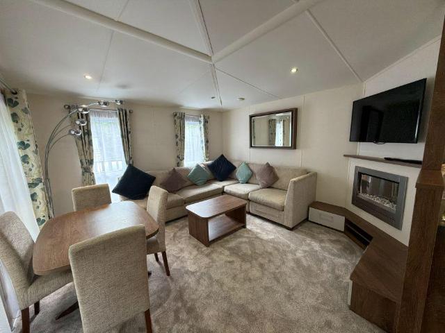 2 bedroom caravan for sale