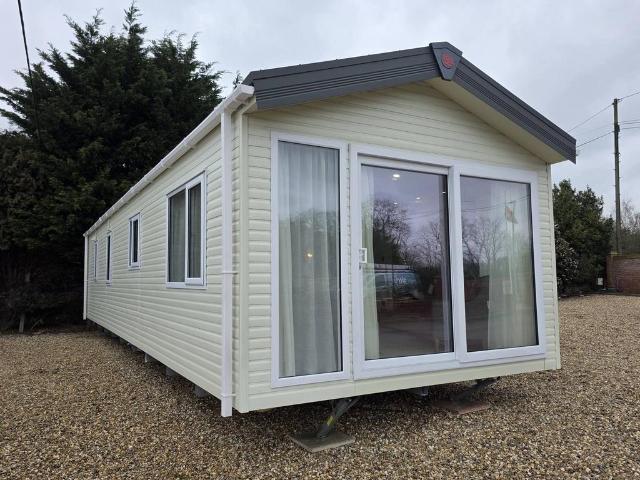 2 bedroom caravan for sale